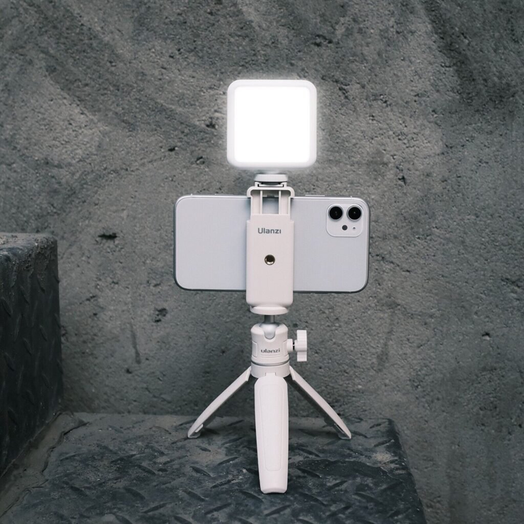 Ulanzi VL49 Mini RGB LED Video Light Fill Light Photography Pocket Light